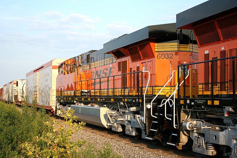 BNSF 6032